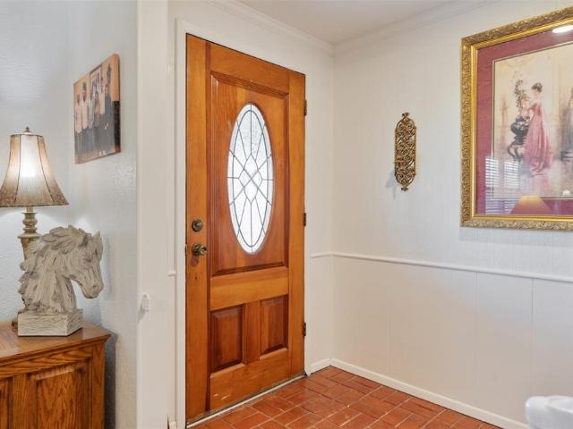 201 Colonial Circle