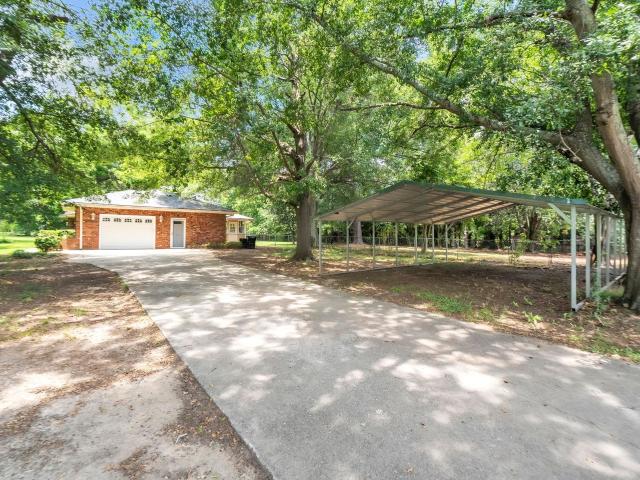 201 Calhoun Road