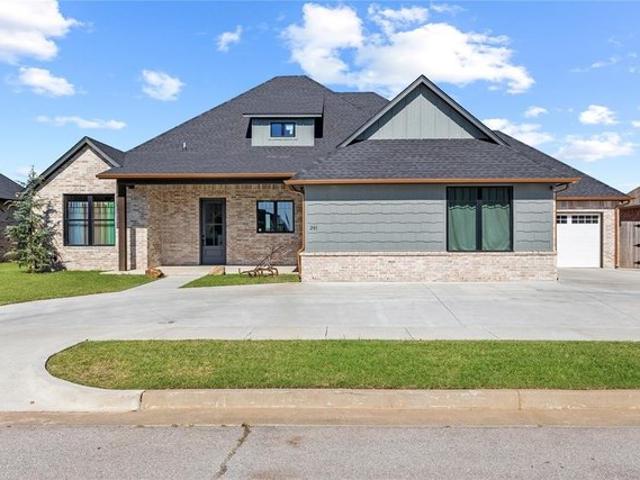 201 Carlow Way, Yukon, OK 73099