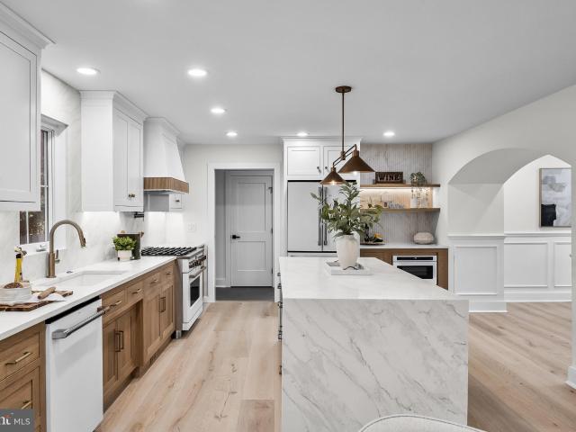 201 Centre St, Haddonfield, NJ 08033 | MLS #NJCD2119