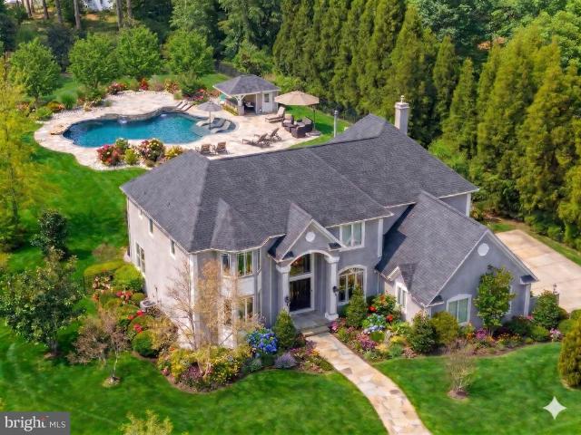 201 Churchill Way