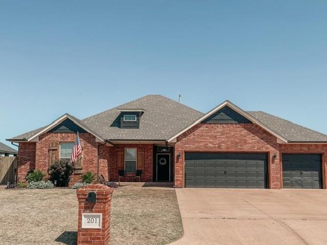 201 Chisholm St, Cashion, OK 73016