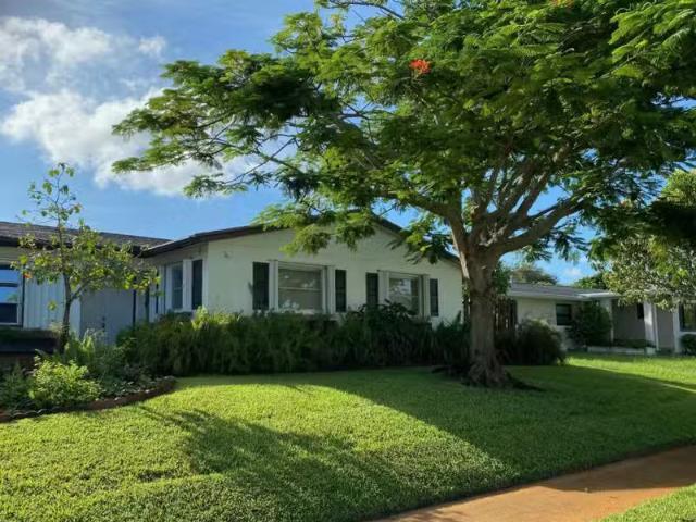 201 CIRCLE W, JUPITER, FL 33458 Single Family Residence For Sa.
