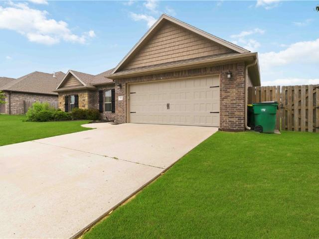 201 Cisterna Drive