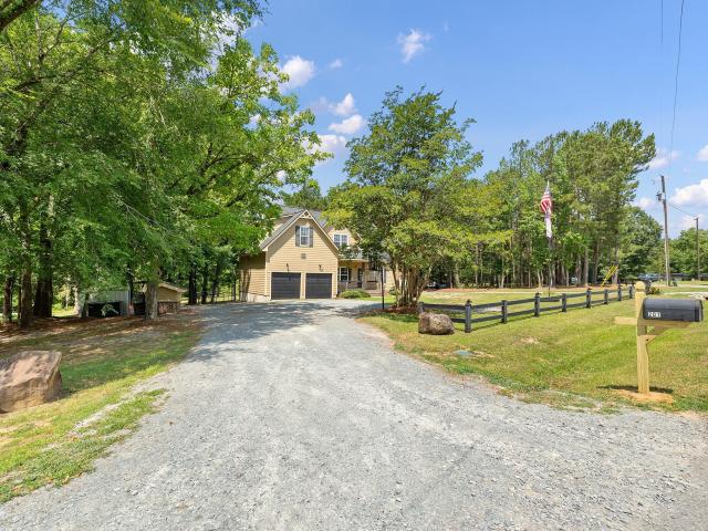 201 Clark Pond Road