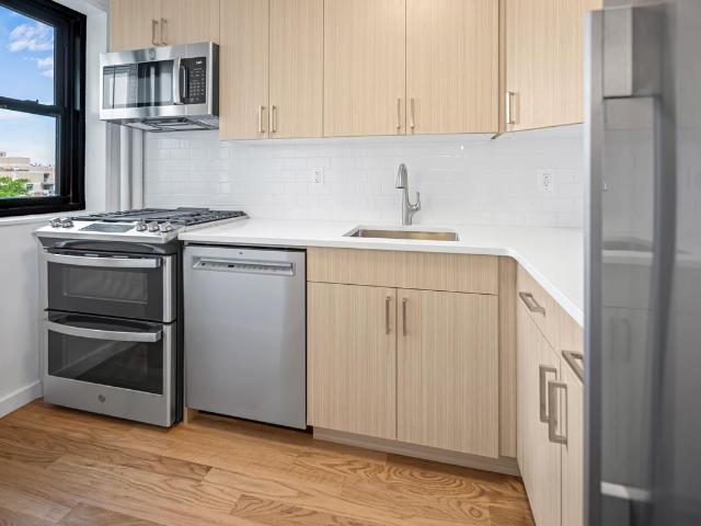 201 Clinton Avenue 7 A