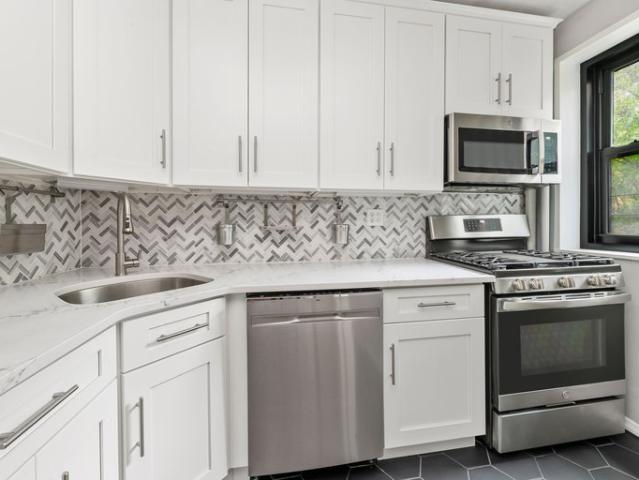 201 Clinton Avenue, Brooklyn, NY
