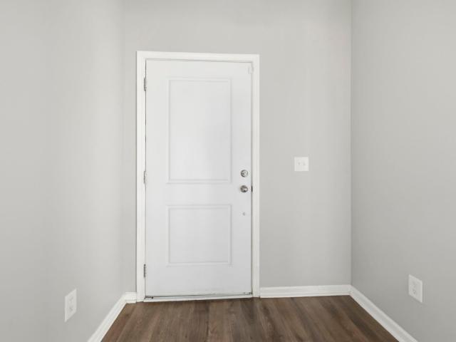 201 Craigflower Ct
