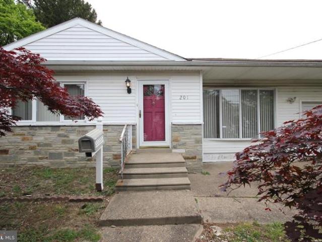 201 Cranford Rd, Cherry Hill, NJ 08003