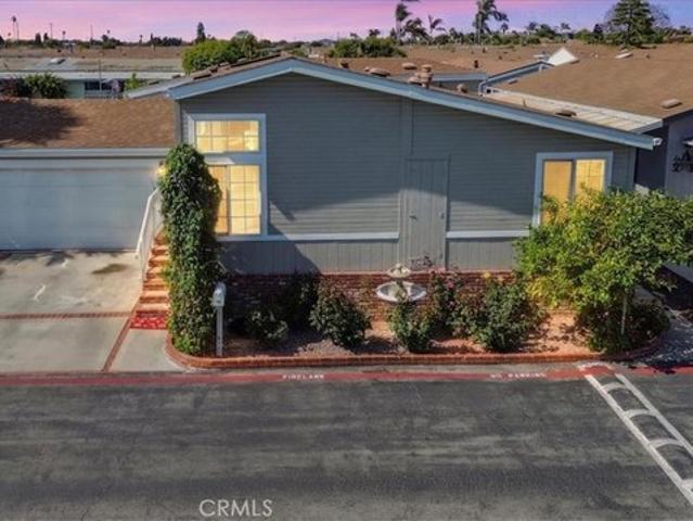 201 Crow Ln, Fountain Valley, CA 92708