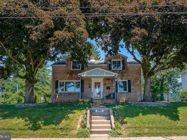 201 Abbeyview Avenue