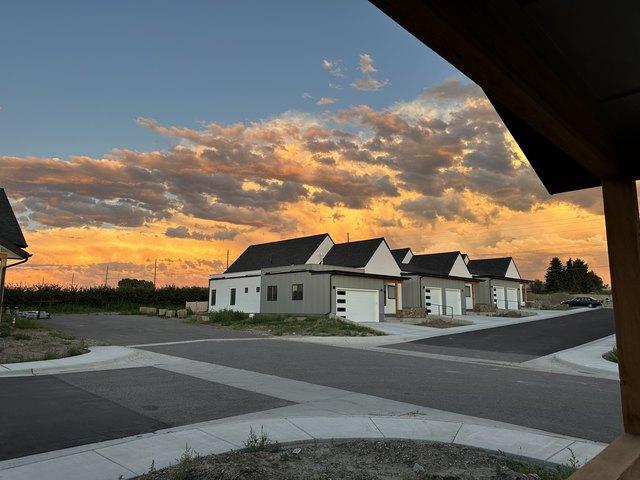 201 Albrey Trl, Bozeman, MT 59718