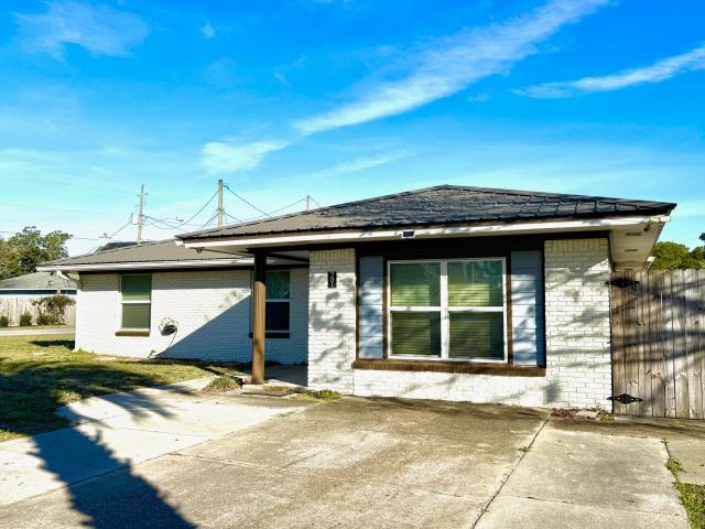 201 Armstrong Cir, Panama City Beach, FL 32413 | MLS #998309 | Compass