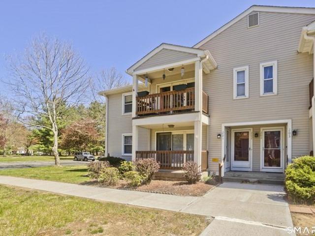 201 Ashmead Cmns Unit 201, Enfield, CT 06082