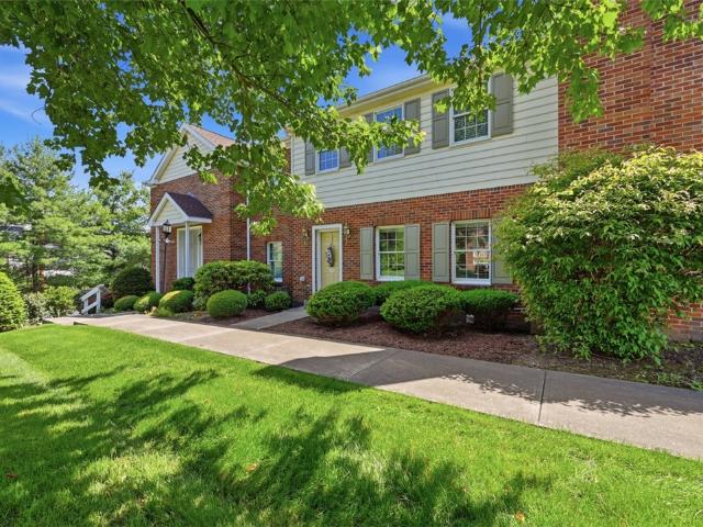 201 Boxwood Ct