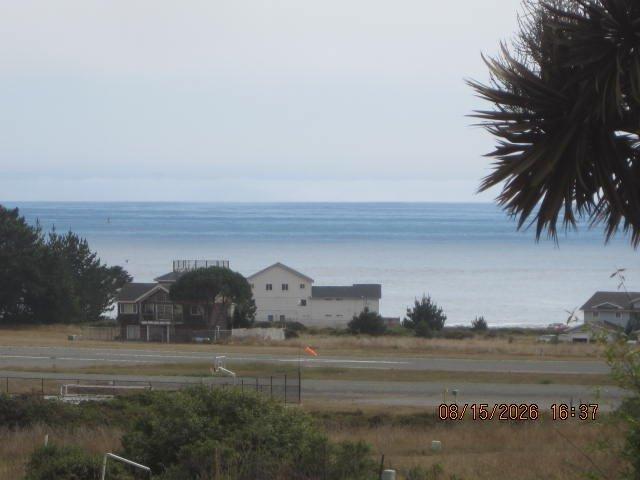 201 Bambi Dr, Shelter Cove, CA 95589