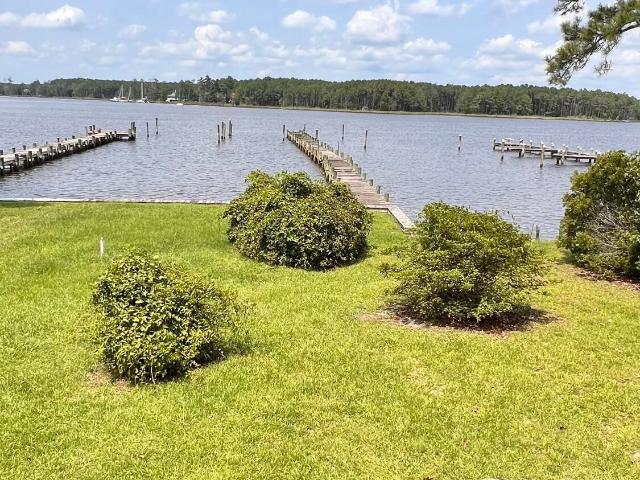 201 Barnes Foster Loop Road