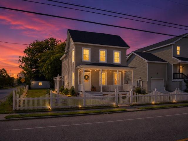201 Beach RD