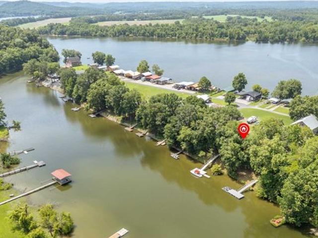 201 Beechview Dr, Clifton, TN 38425