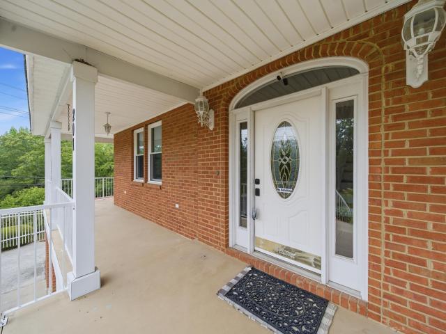 201 Bramblewood Circle