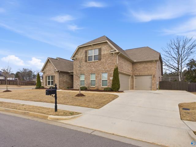 201 Goose Hill Bend