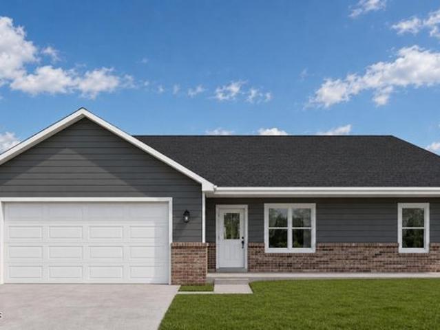 201 Gavin Ln, Linn, MO 65051