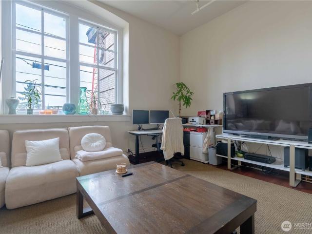 201 Galer St, Unit 223, Seattle, WA 98109 | MLS #2475