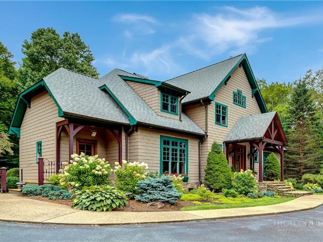 201 Grandwood Lane