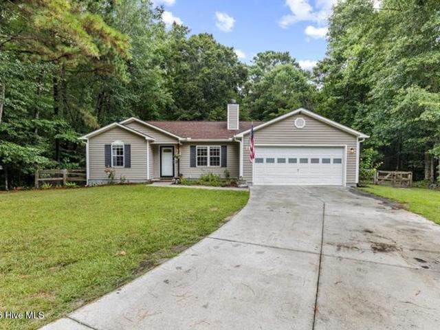 201 Grismill Ct, Jacksonville, NC 28540