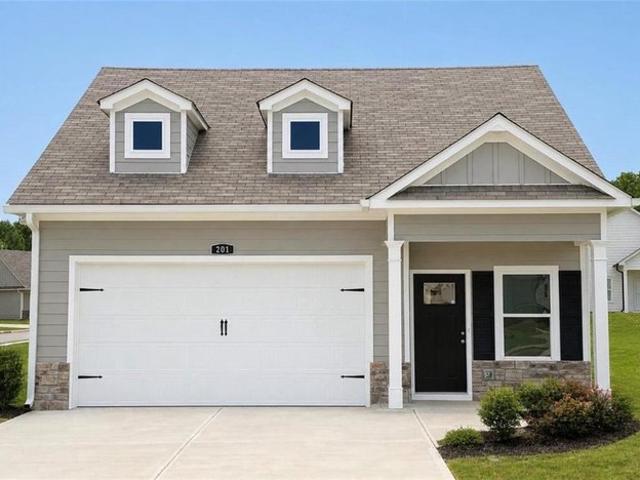 201 Daisy Ct NE, Cartersville, GA 30121