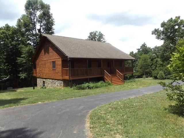 201 Deer Ridge Rd, Hillsville, VA 24343