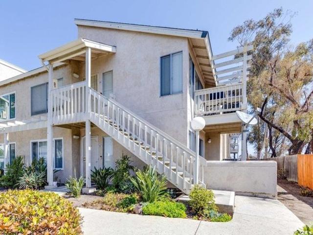 201 Diamond Way Apt 222, Vista, CA 92083