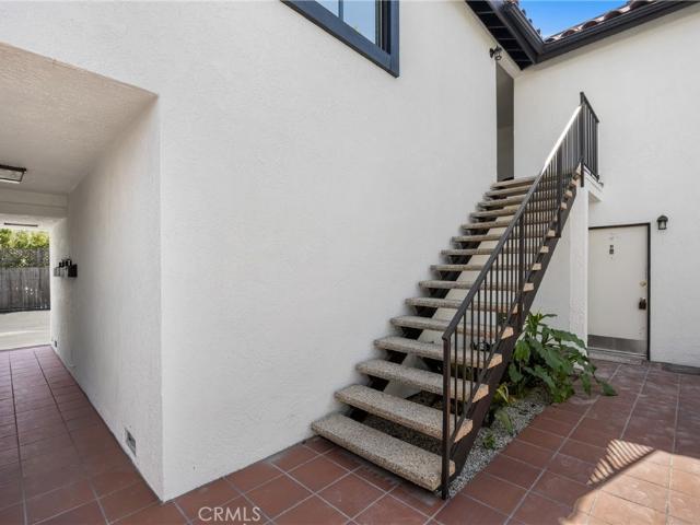 201 E 16th St, Unit D, Costa Mesa, CA 92627 | MLS #PW26032 | Compass