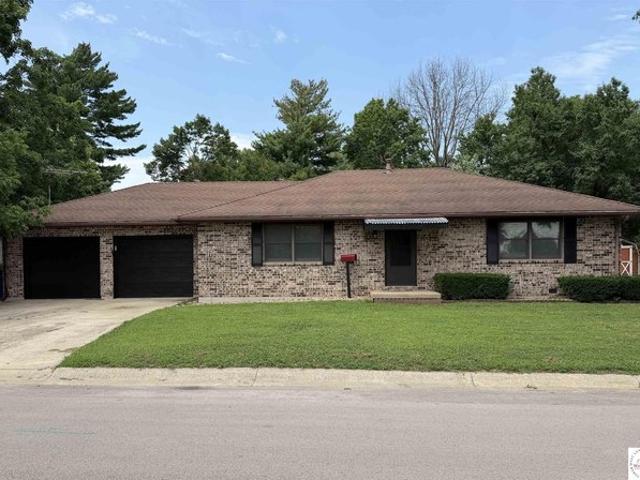201 E College St, Odessa, MO 64076