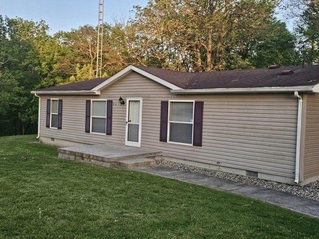 201 E Elizabeth St, Greenup, IL 62428