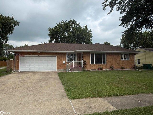 201 E Fillmore Ave, Fairfield, IA 52556