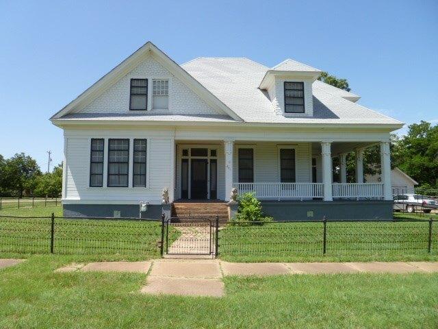 201 E Hayes Ave, Whitney, TX 76692