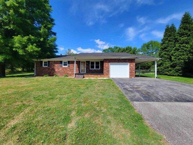 201 E Iron Mountain Dr, Hartford, KY 42347