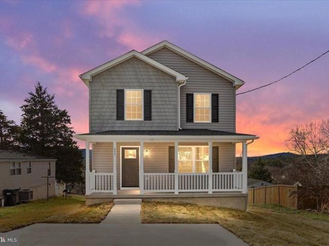 201 E Locust St, Woodstock, VA 22664