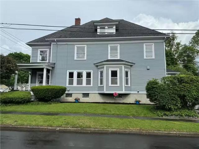 201 E MAPLE AVE, NEWARK, NY 14513 Single Family Residence For.