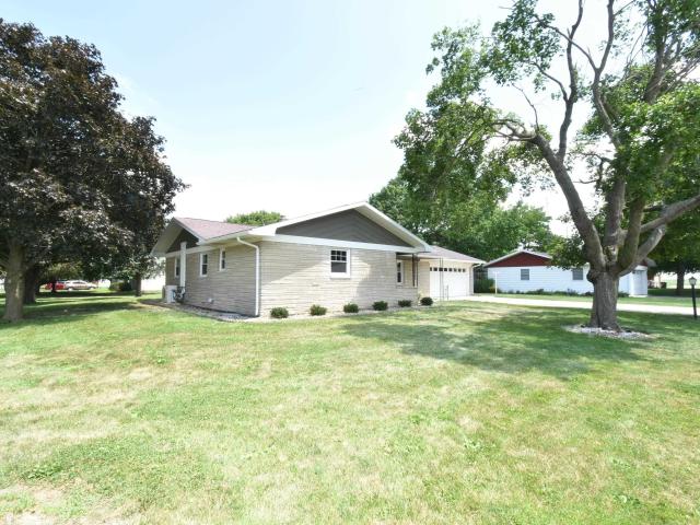 201 E Maple Street