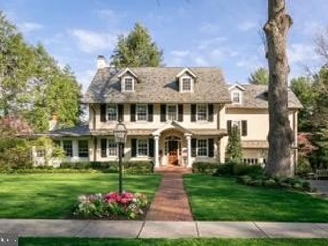 201 E Oak Ave, Moorestown, NJ 08057