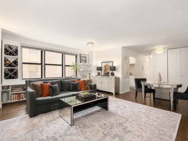 201 East 28th Street, New York, NY