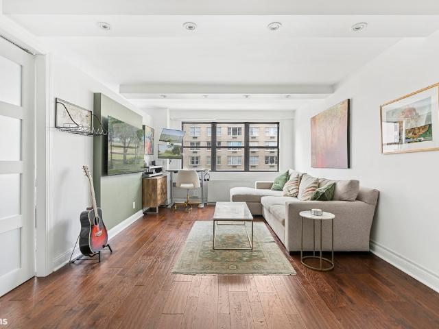 201 East 28th Street, New York, NY