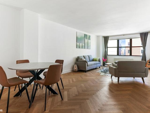 201 East 28th Street, New York, NY