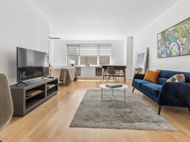 201 East 37th Street, New York, NY
