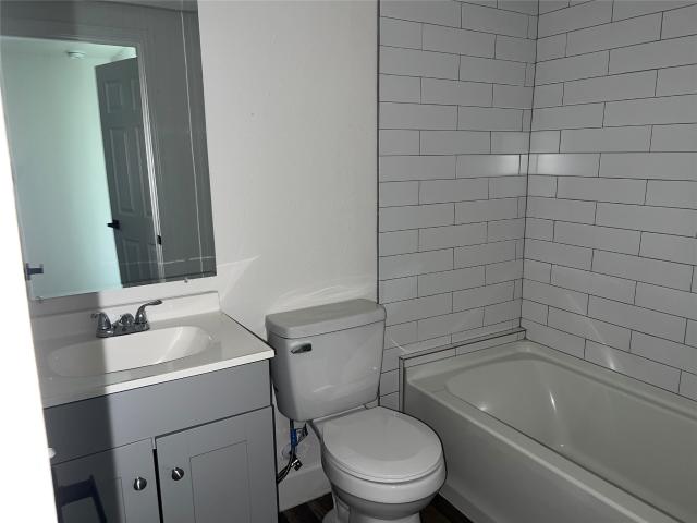 201 Eastwood St, Unit 3, Houston, TX 77011 | MLS #15833 | Compass
