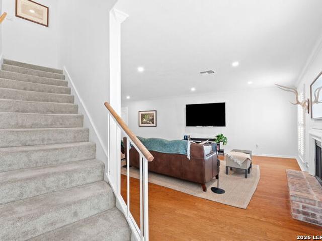 201 Ellwood St, Unit 211