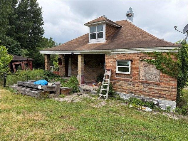 201 Elm Rd, Uniontown, PA 15401