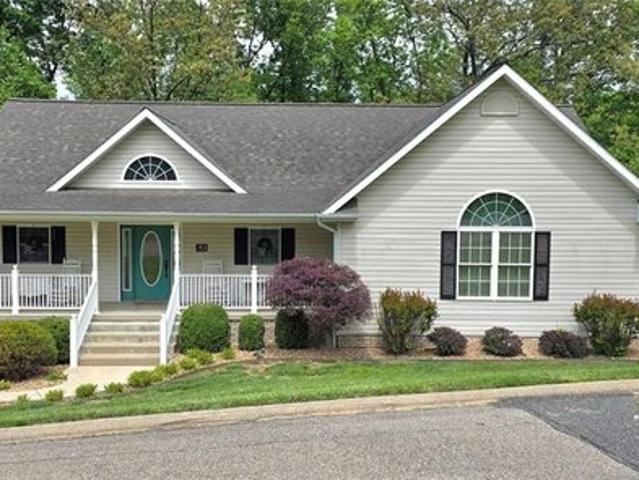 201 Estate Dr, Chester, IL 62233